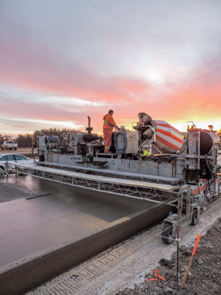 SF-2700 Slipform Paver | Slipform Paver Machines