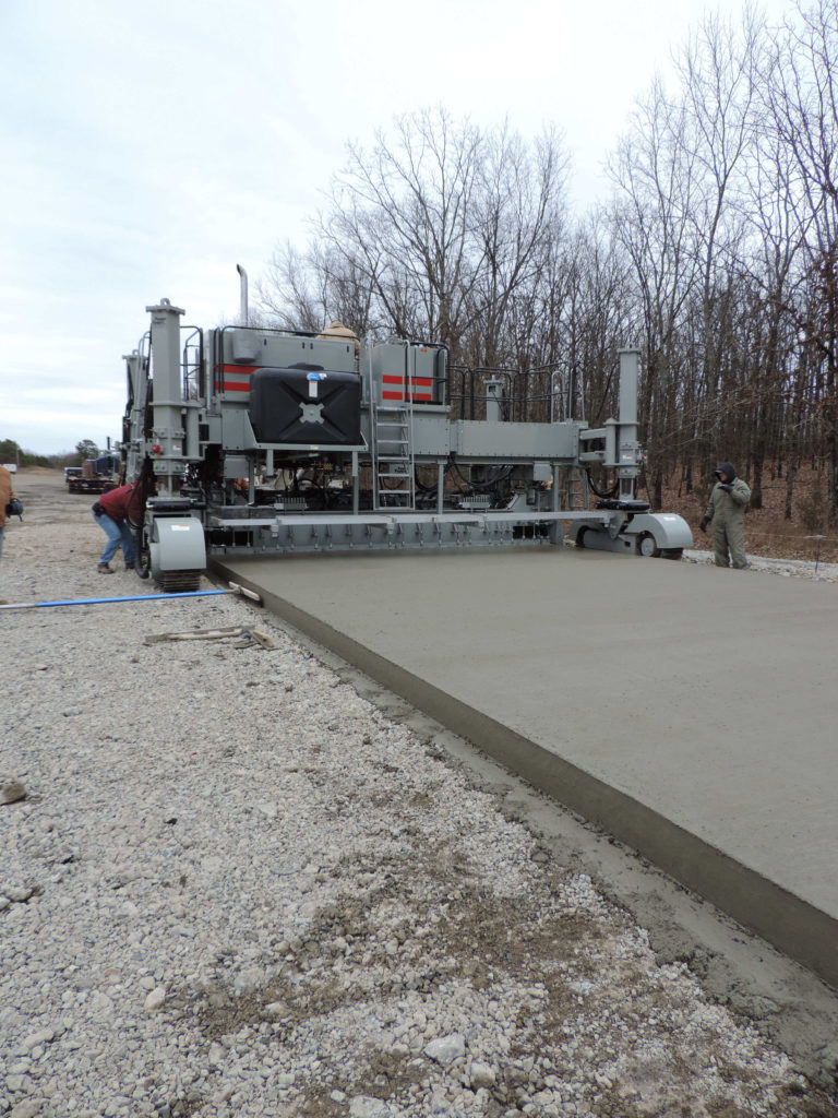 SF-2404 Slipform Paving Machine | Slipform Pavers