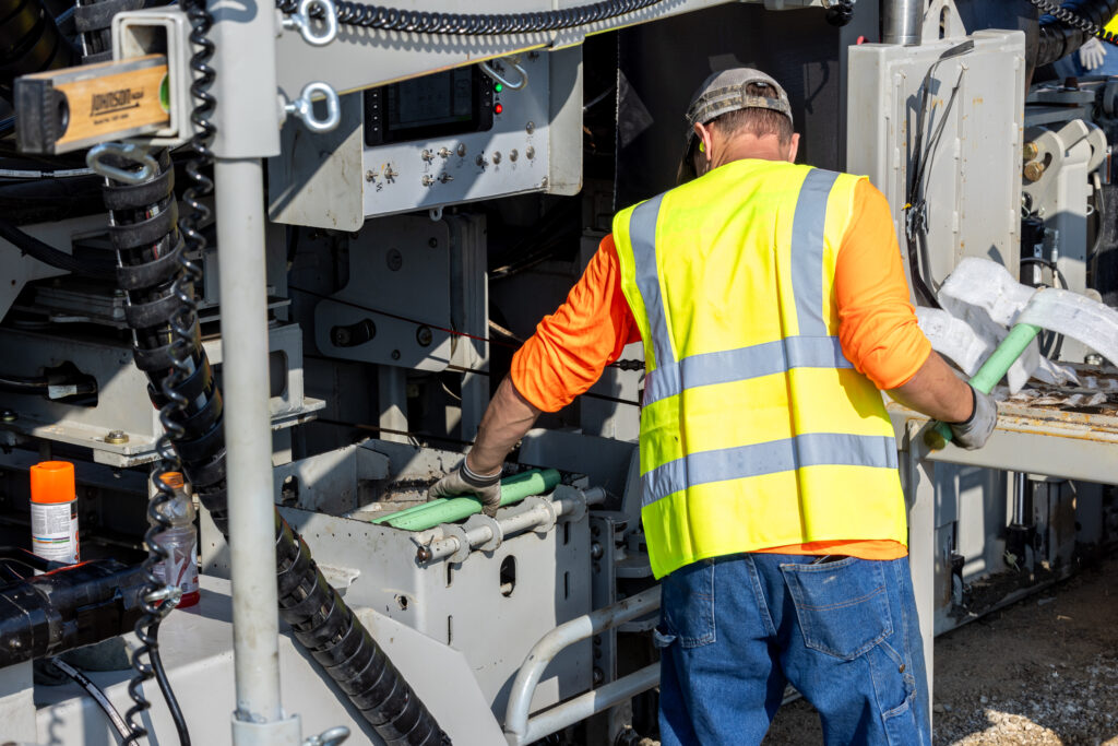 SF-3404 Slipform Paver | Paving Machines | Power Pavers