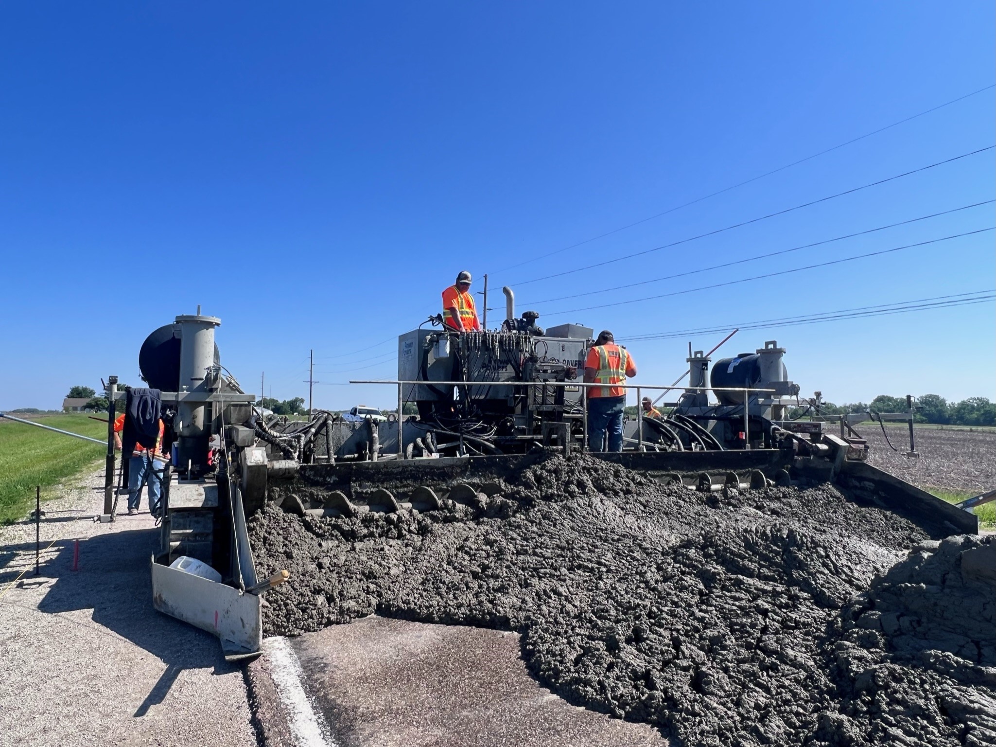 Iowa Concrete Overlay Project Finishes 10 Days Ahead of Schedule ...